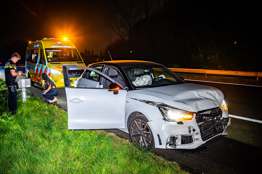Wagen weginspecteur geramd bij ongeval op snelweg - 112 Nederland