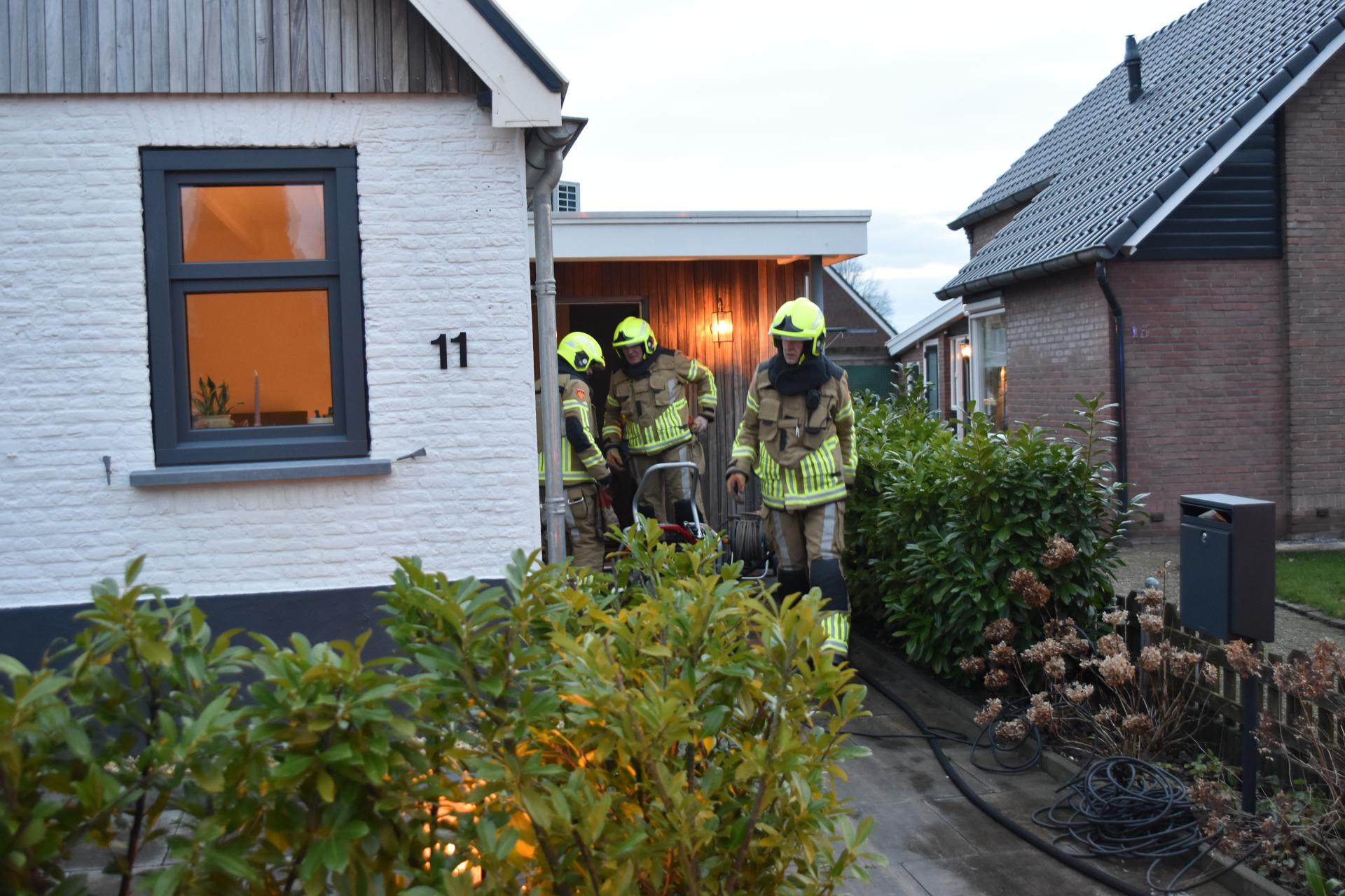Brandweer rukt uit na flinke rookontwikkeling door pelletkachel ...