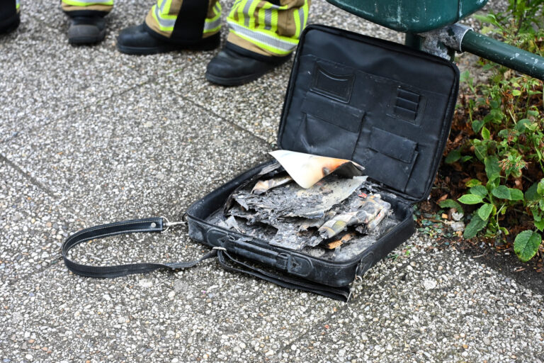 Aangestoken laptoptas veroorzaakt rook in appartementencomplex ...