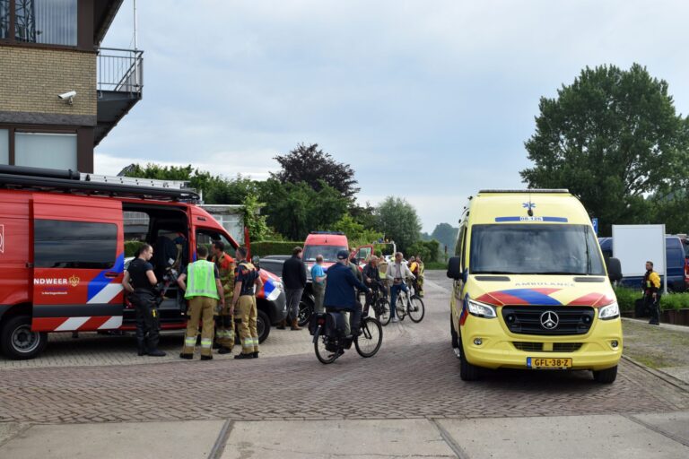 Vrouw uit Maas gered na melding van drenkeling Heerewaarden