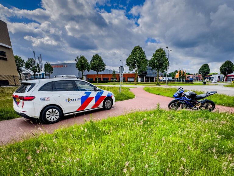 Politie houdt motorrijder aan na lange achtervolging in Groesbeek